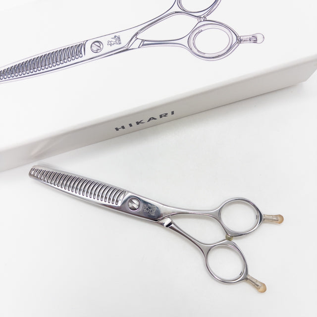 美品【ヒカリシザーズHIKARI光シザーHIKARI SCISSORS】Lucisルーキス 745 メガネ シザー セニング 美容ハサミ す ...